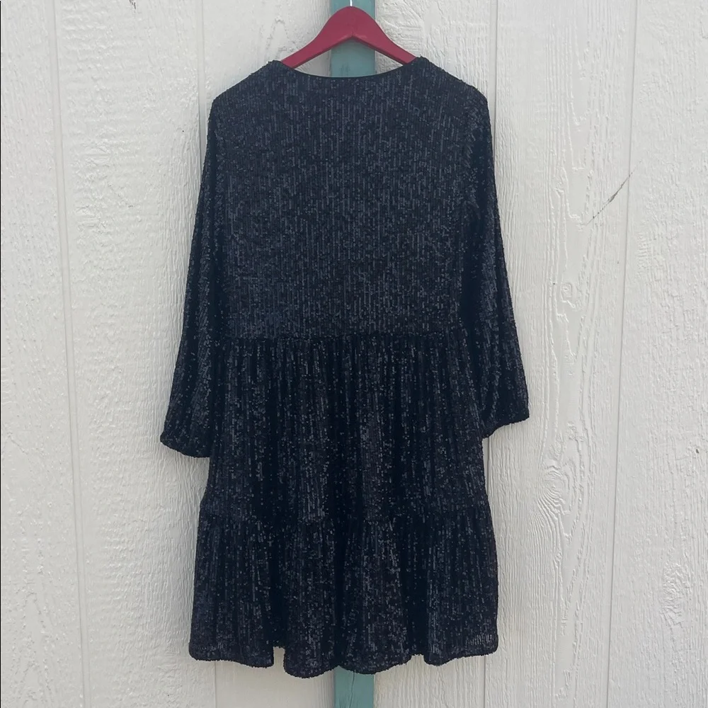 Vineyard Vines | Dresses | Vineyard Vines Black Sequin Tiered Dress ...